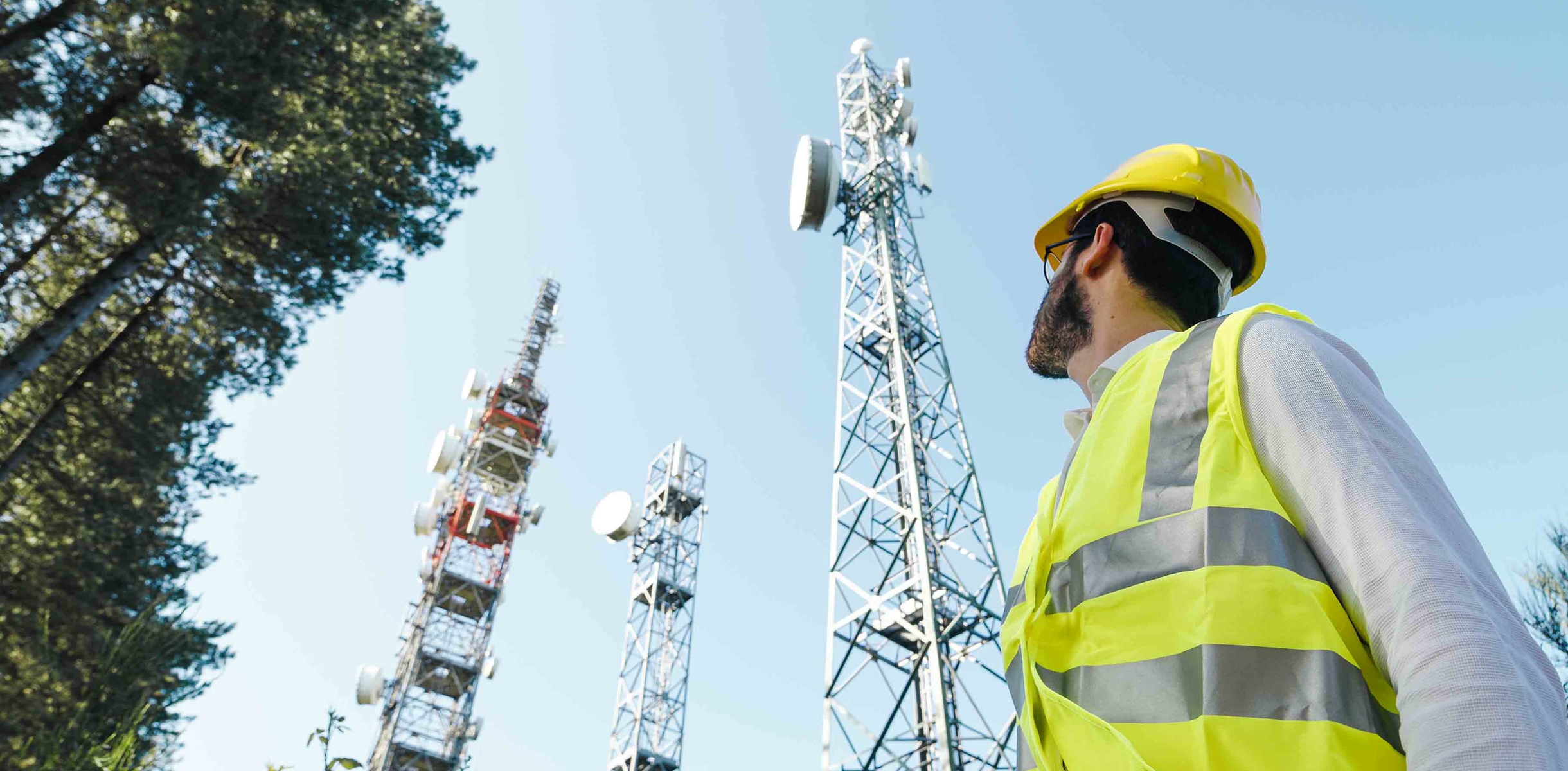 Carrera en Ingeniería en Telecomunicaciones UCU